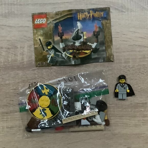 Lego | Toys | Complete Harry Potter 47 Sorting Hat Lego Set | Poshmark
